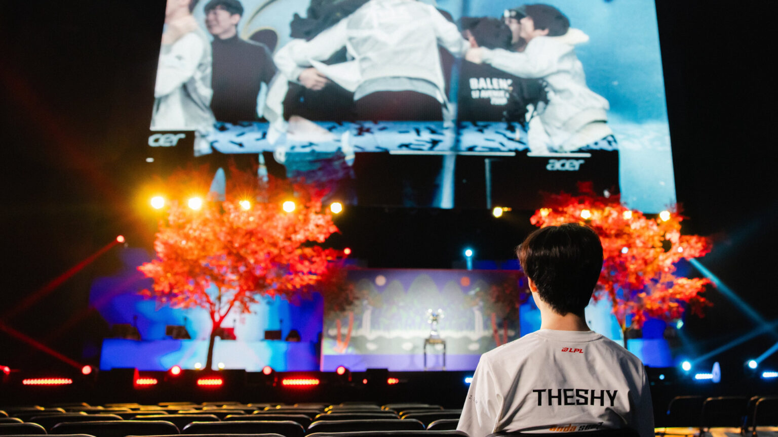 Weibo Gaming advance to the LoL Worlds grand final - Esports Kingdom